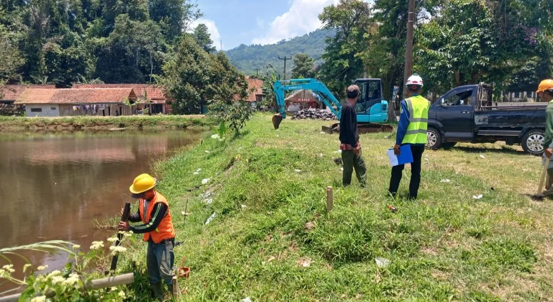 Pembangunan Kirmir Embung Situ Mundu Desa Panjalu Tingkatkan ...